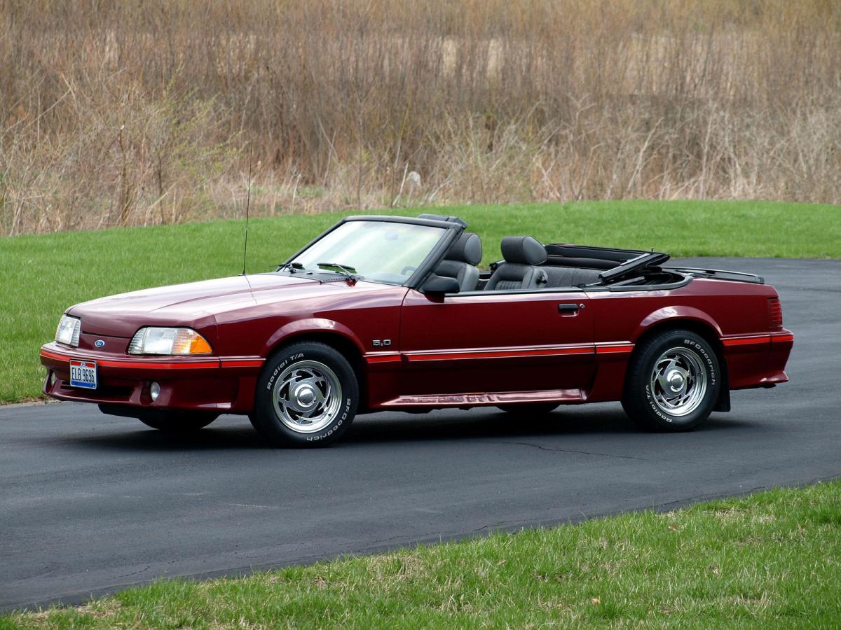 Ford Mustang Convertible III 4.9 V8 (228 Hp)